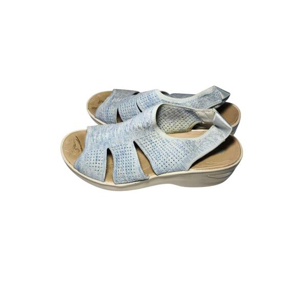 Bzees | Shoes | Bzees Comfortable Arch Support Sandals Blue | Poshmark